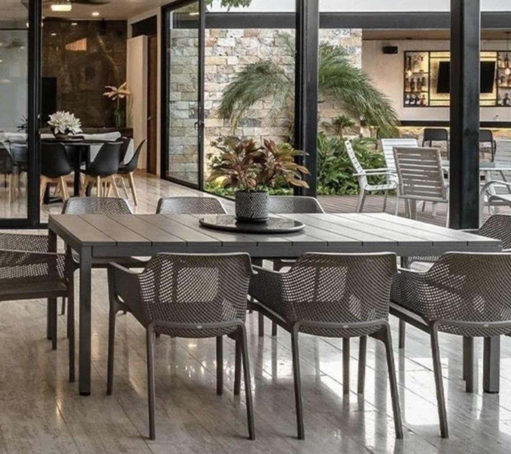 Why Nardi extendable dining tables are a must-have for your outdoor ...
