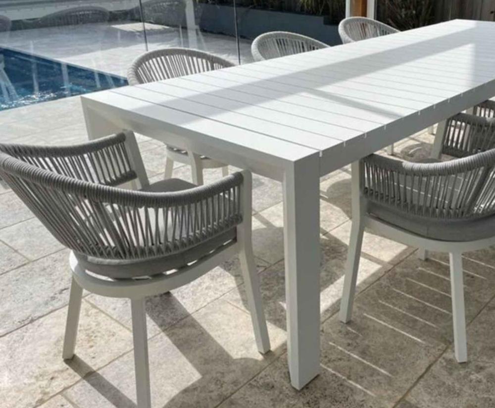 Luxury Outdoor Dining Chairs: Adding a Touch of Elegance to Your Garden ...
